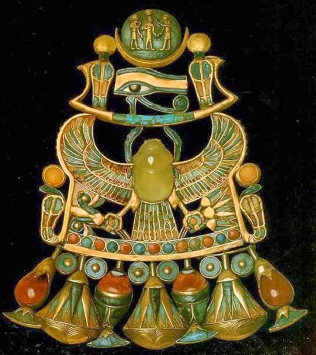 AmicoMario: LO SCARABEO, SACRO AGLI EGIZI CHE LO PARAGONAVANO AL DIO ...