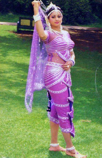 Sridevi: Dance Again? The dancing superstar of Bollywood: Iconic Indian ...