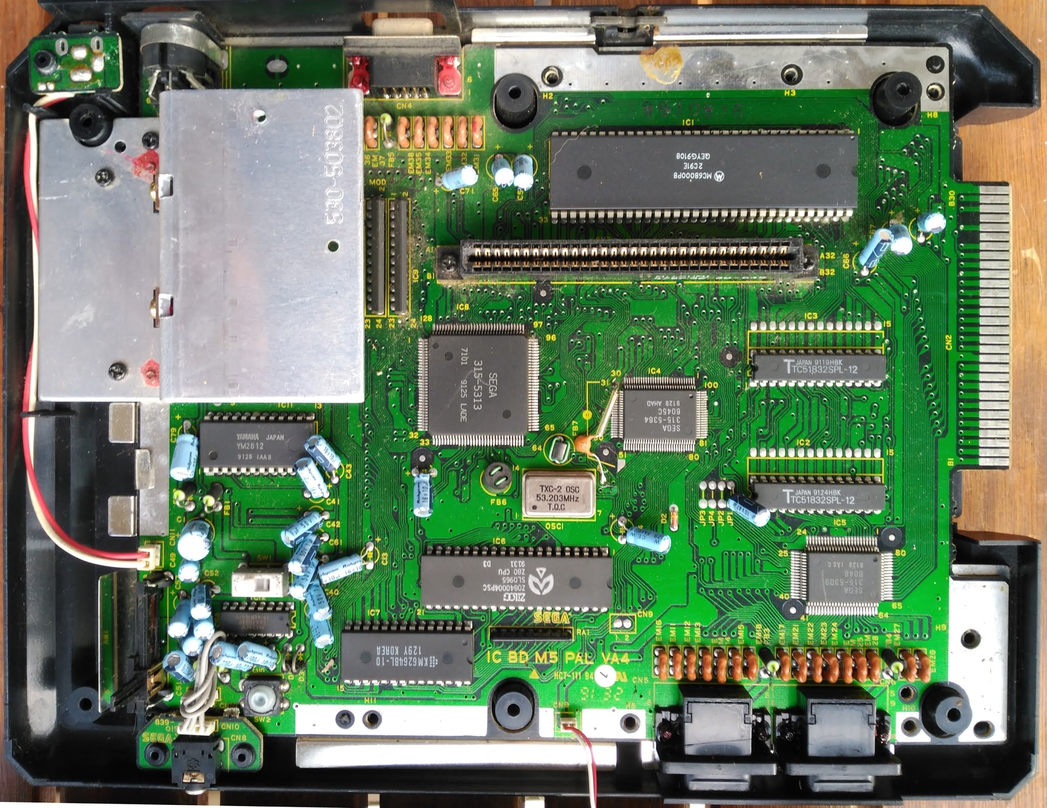 Retro Ordenadores Orty: Sega Mega Drive RGB (modelo 1600-09) (1990)