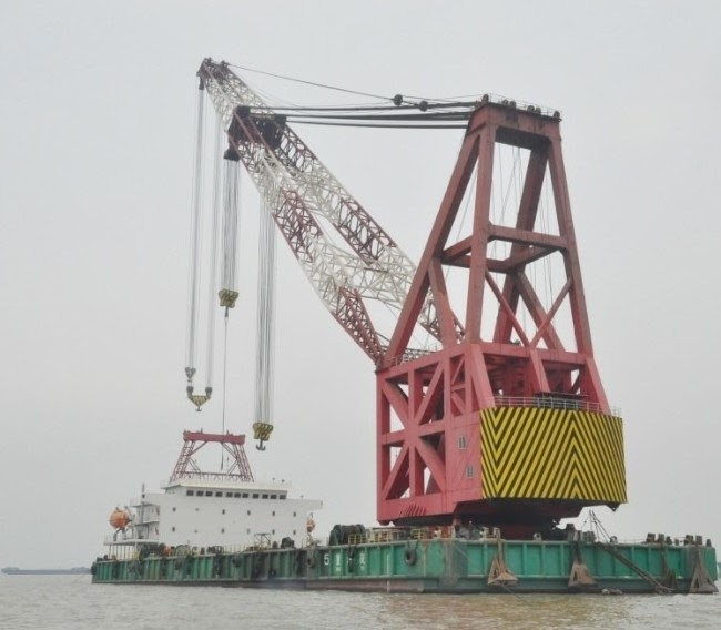 revolving floating crane 1500t, 2011