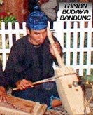 2. Alat Musik Tradisional Jawa Barat - Tarawangsa