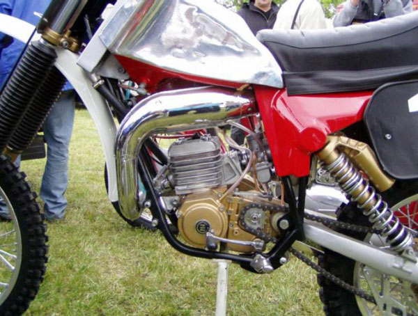 OSCAR by Alpinestars: 1980's works CZ125