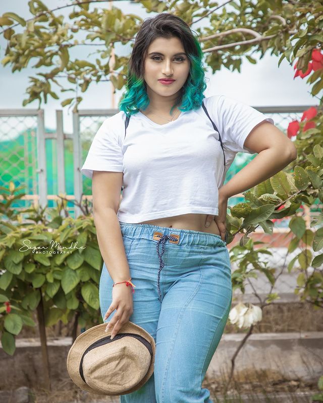 Gunnjan Aras Wiki Biography, Web Series, Movies, Photos Age, Height and ...