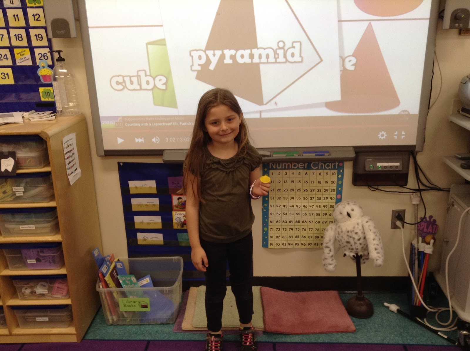 Mrs. Loden's Kindergarten: 3D Shape Museum