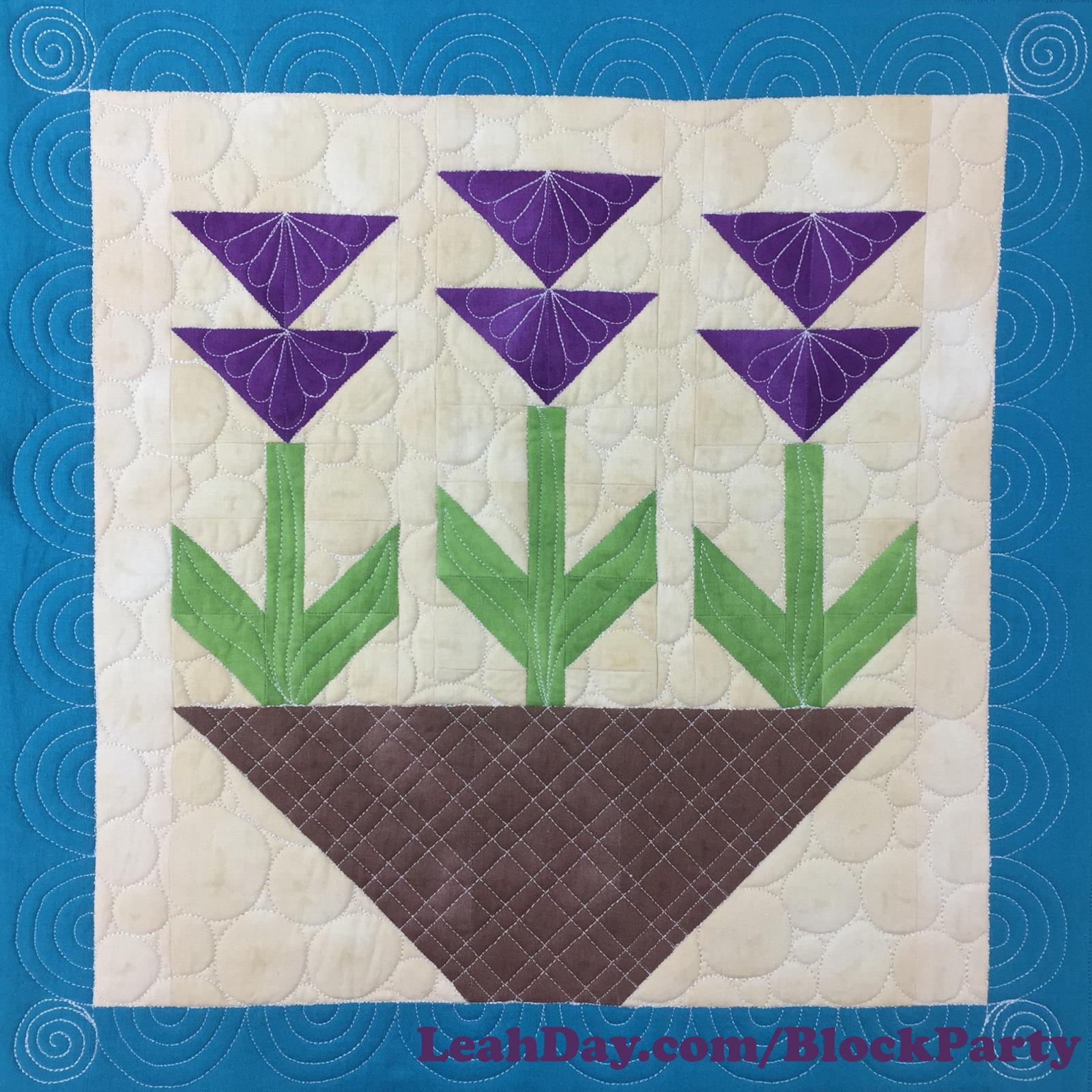 The Free Motion Quilting Project Quilting The Triple Tulip Flower Block the-free-motion-quilting-project-quilting-the-triple-tulip-flower-block