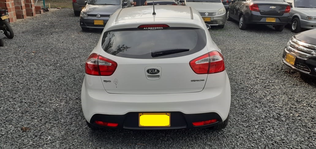 KIA RIO UB EX 2014