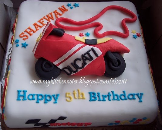 my kitchen notes: MotoGP Cake for Shafwan
