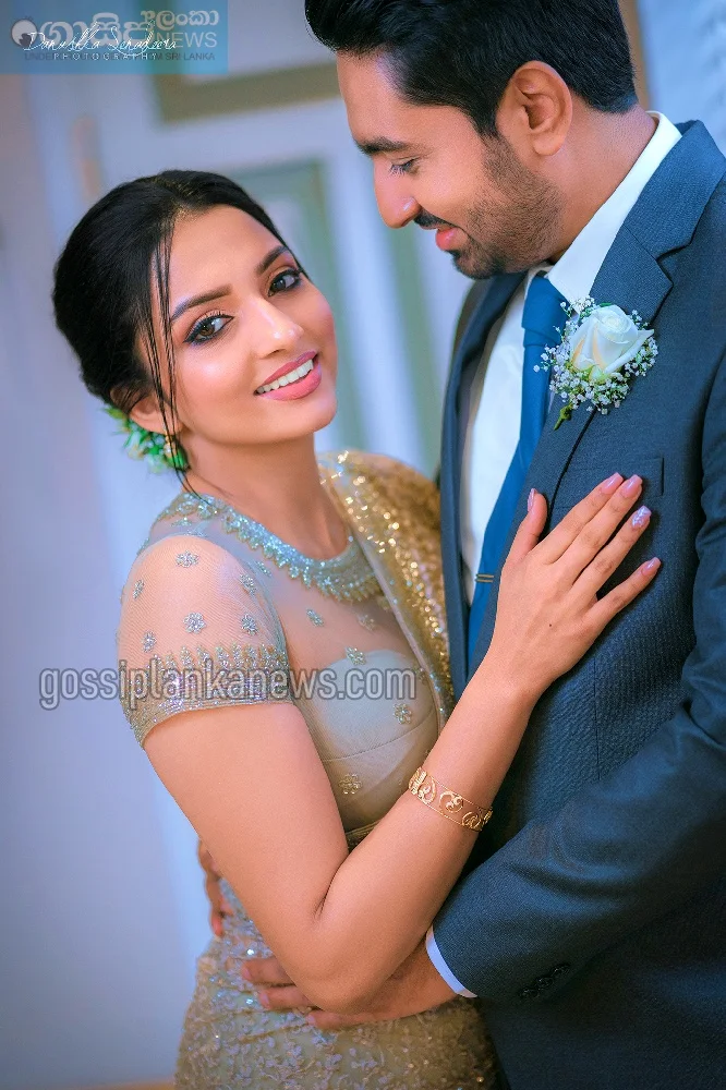 📷 විජේදාස රාජපක්ෂ පුත් රඛිත විවාහ ගිවිසගැනීම වෙනුවෙන් කළ ෆොටෝ ෂූට් එක