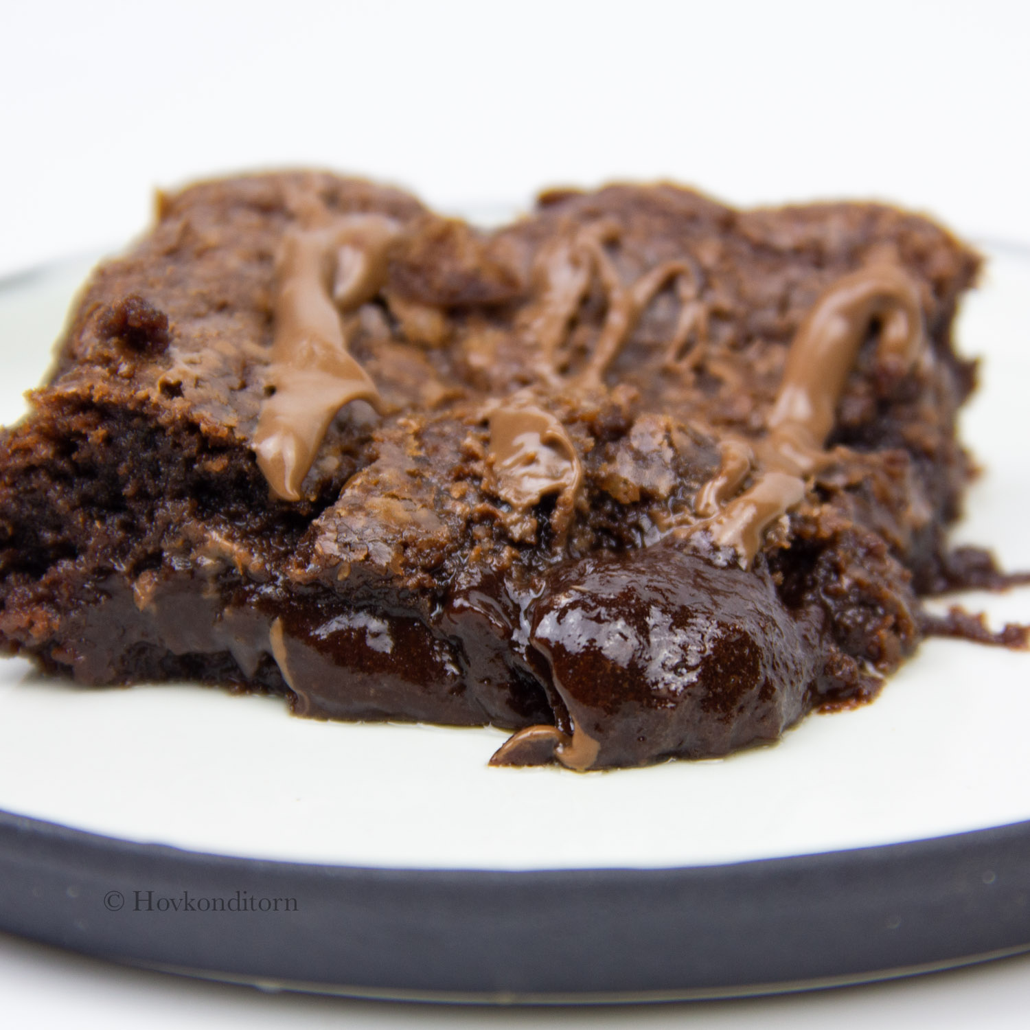 Nutella Sticky Mud Cake
