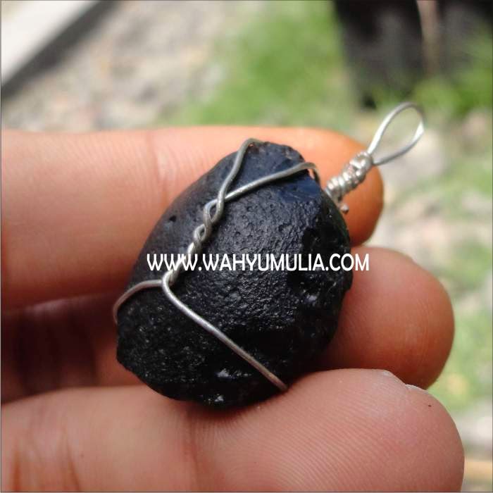 Liontin Batu Tektit / Meteor (Kode:188) , Toko Batu Permata , Jual Batu ...