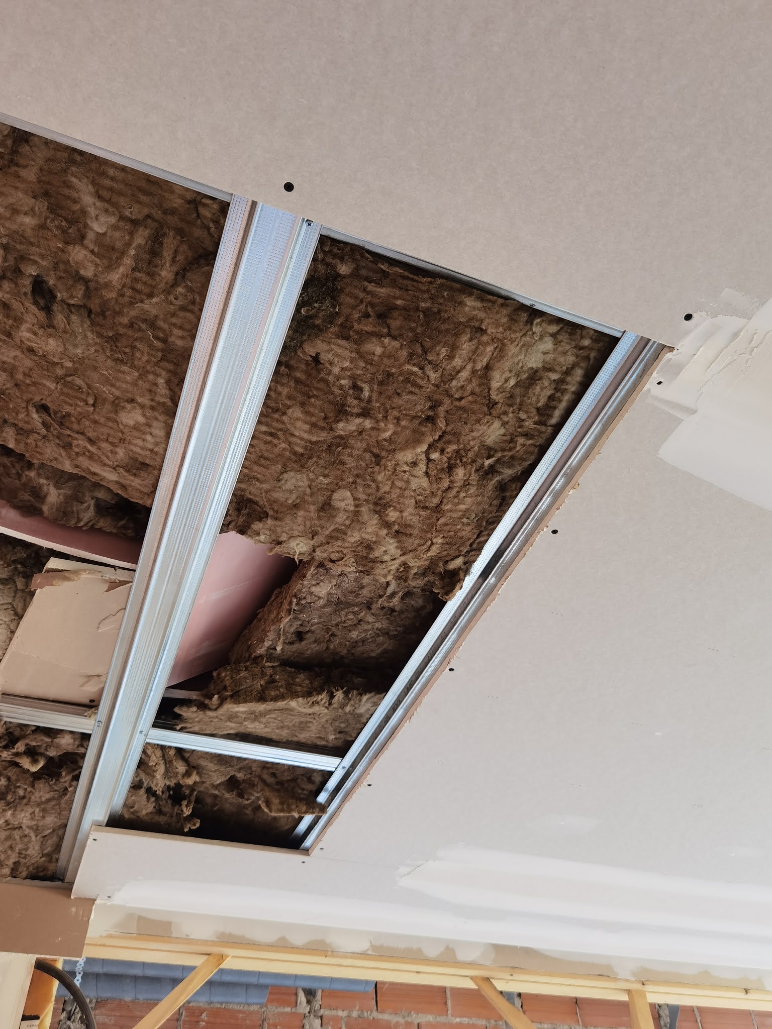 REFORMA NAVARRA: TECHOS SUSPENDIDO ESTRUCTURA DOBLE CON T 47/T 45 Y ...