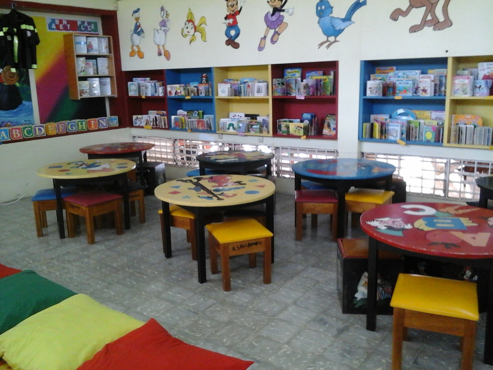 Beyond the Marog Kingdom: Book Reading at Hanover Parish Library