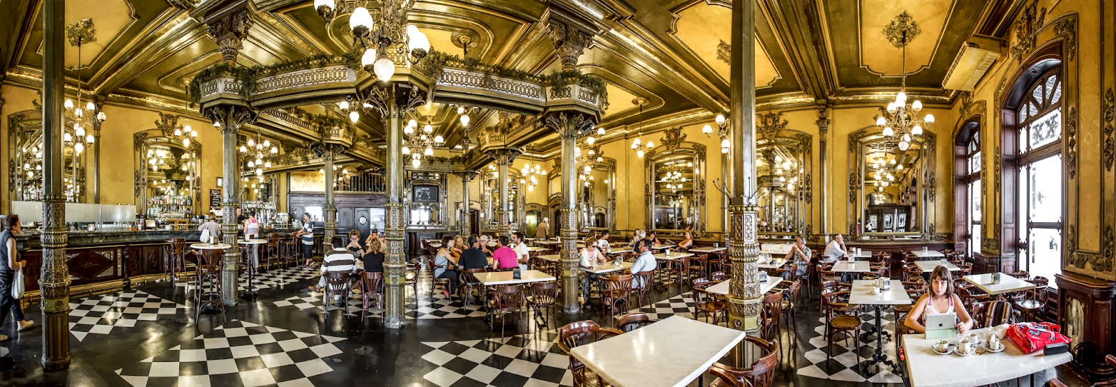 Café Iruña | photoVaras