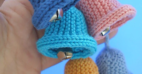 Amazing Knitting: Felted Bell Ornaments - Free Pattern