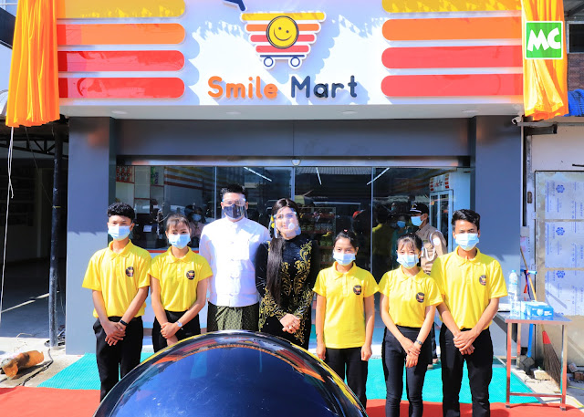 Smile Mart ပထမဆုံး ဆိုင်ခွဲကို ဖွင့်လှစ်ခဲ့တဲ့ သရုပ်ဆောင် စမိုင်းလ ...