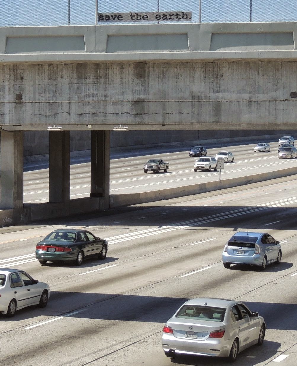 Tales of the Freewayblogger: Signs on LA Overpasses