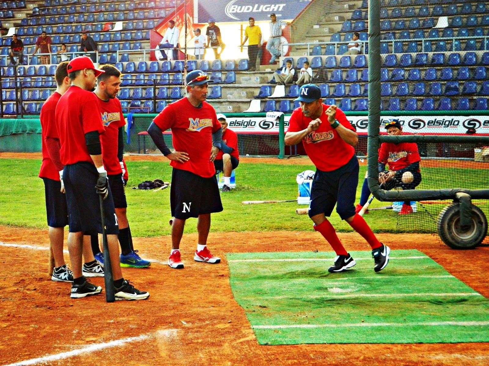 BEISBOL CAMPECHANO: * DAN FIROVA YA SE ENCUENTRA EN LA PRETEMPORADA DE ...