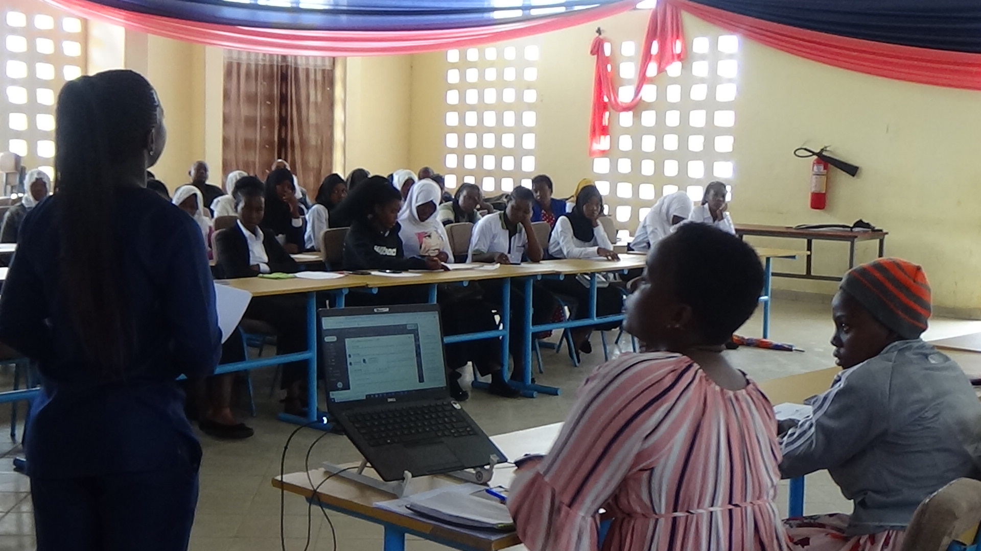 CAMFED YATOA ELIMU YA AFYA YA UZAZI KWA WASICHANA SINGIDA - TUPASHANE