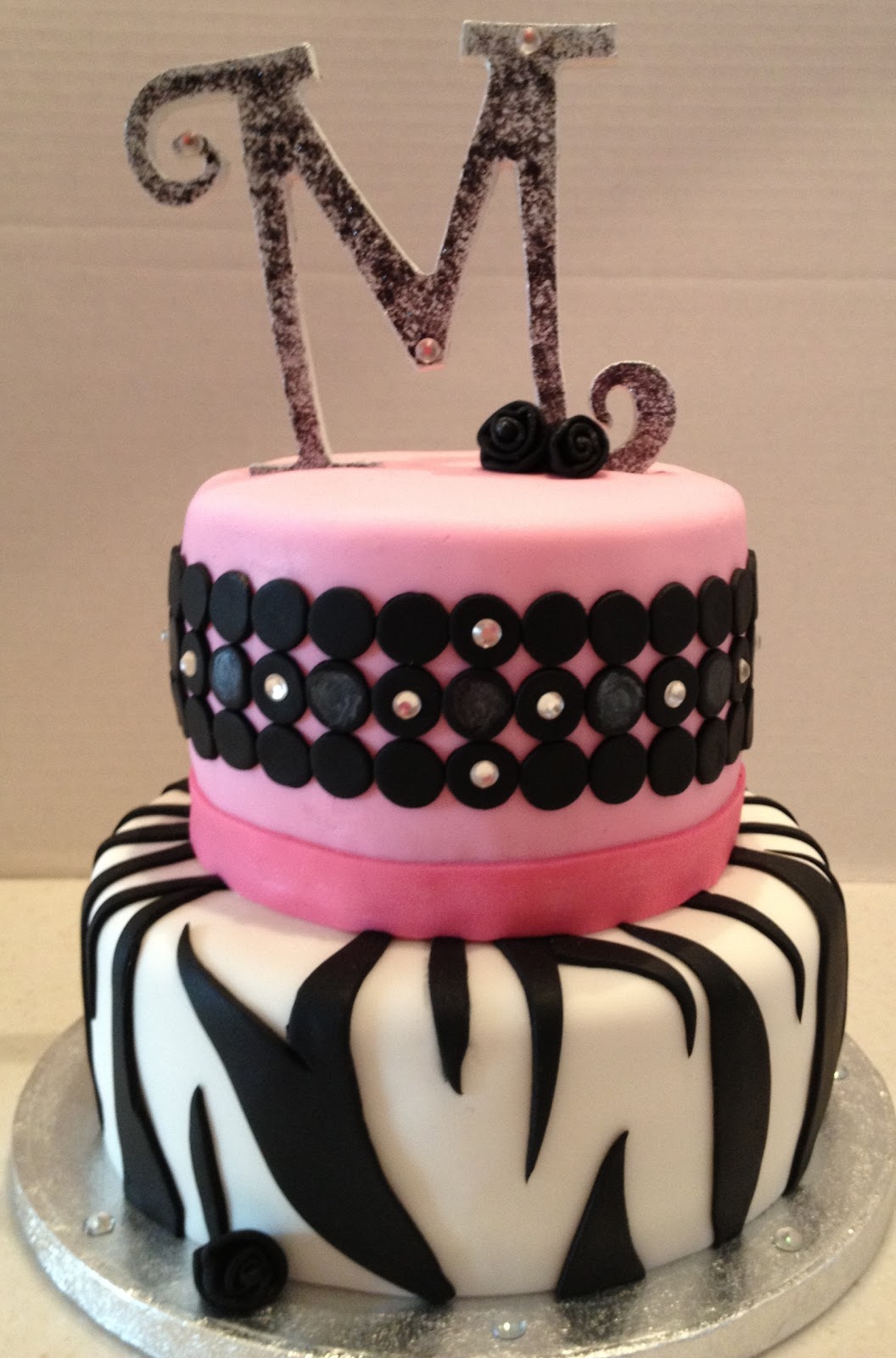MaryMel Cakes: Monica's birthday