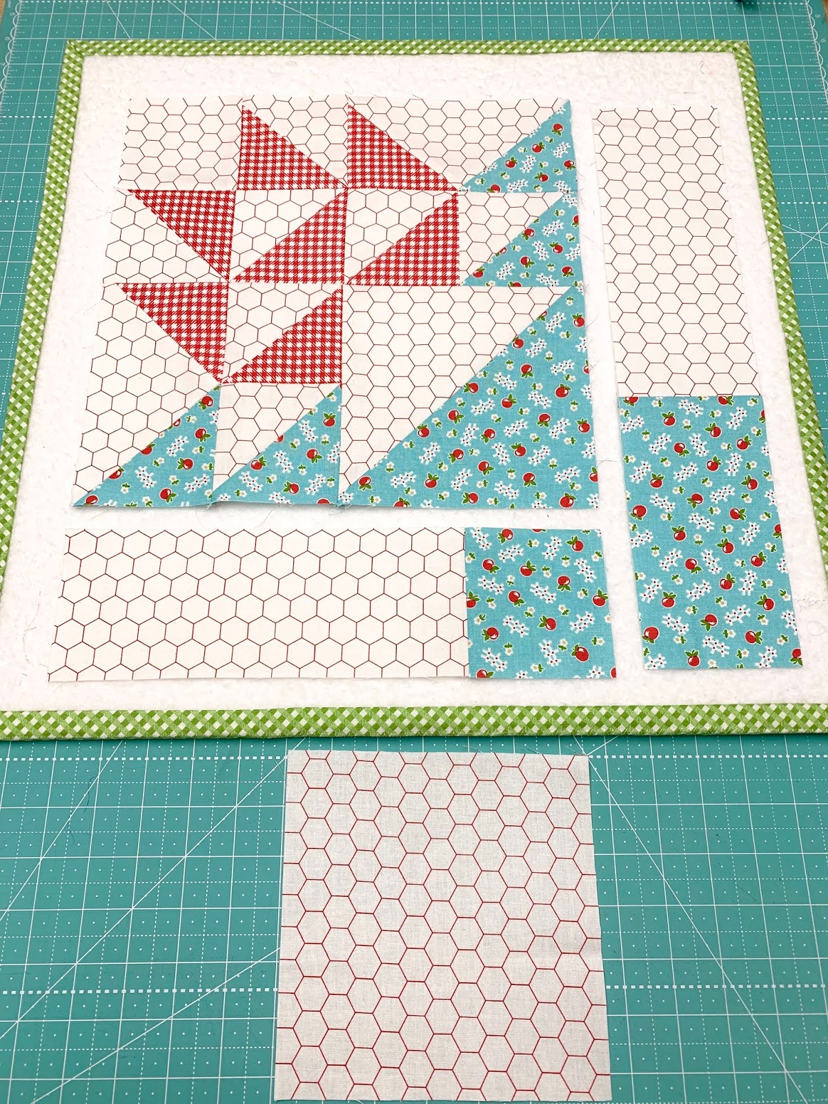 Bee In My Bonnet: Vintage Block Along Block Two - Pattern Basket Block ...