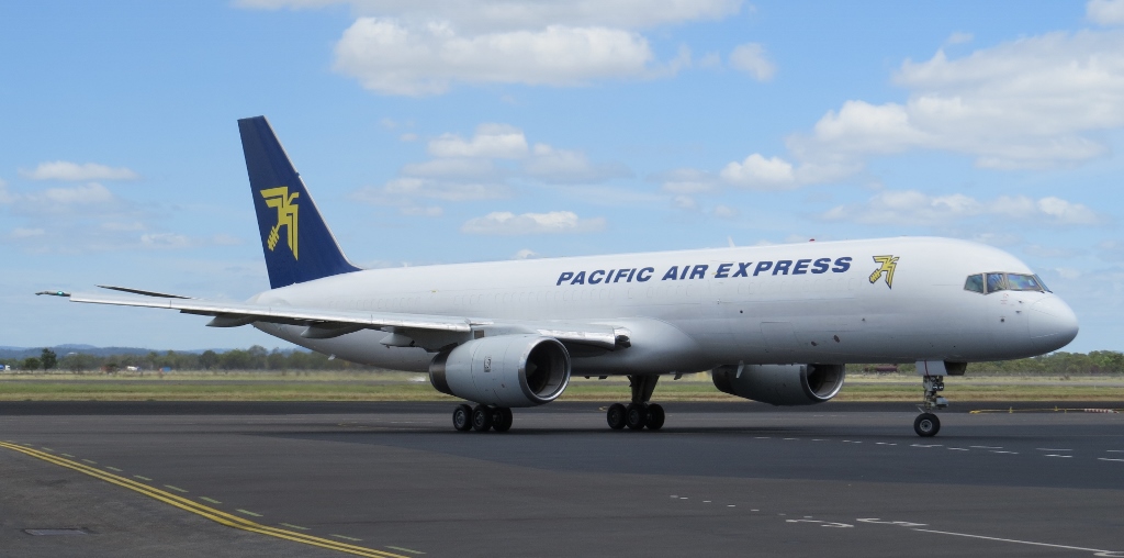Central Queensland Plane Spotting: Pacific Air Express Australia Boeing ...