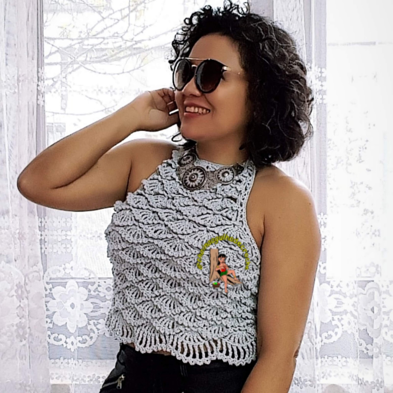 Thainá Agulha de Crochê: Top Cropped de Crochê Ponto Concha / Escama