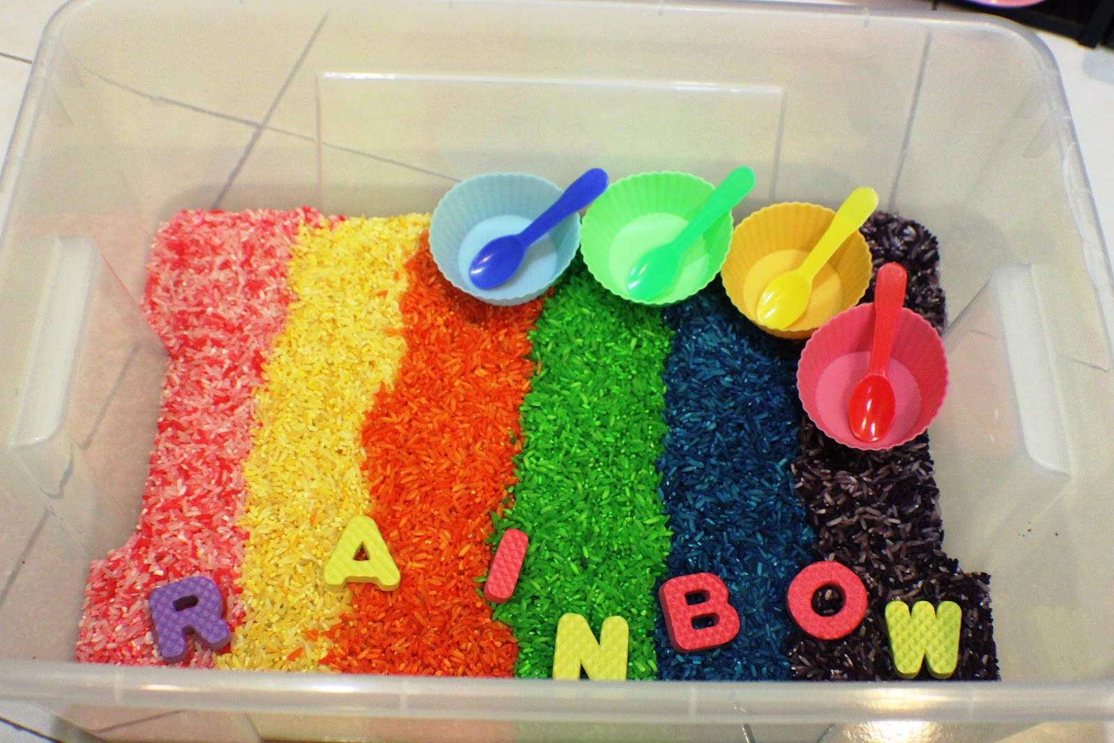 Little Tiger Growing Up: Rainbow Rice Sensory Bin