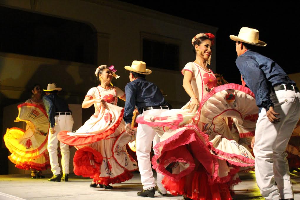 La Compañía Folclórica Sinaloense abre en Elota el Festival Cultural ...