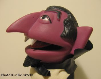Mikey's Vintage Sesame Street Toy Puppets Blog!: The Count Hand Puppet