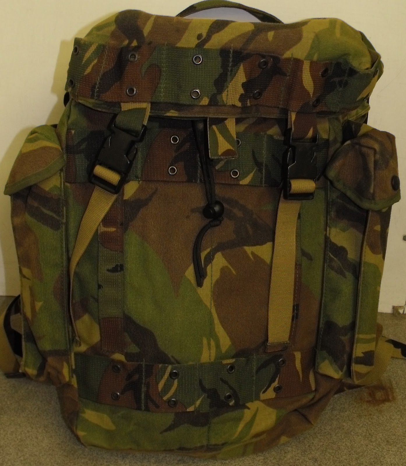 Webbingbabel: Dutch Army Combat Backpack M93 DPM