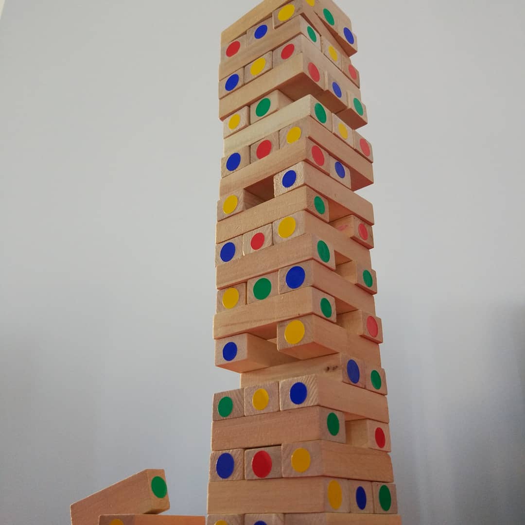 Juego "Jenga" e idiomas
