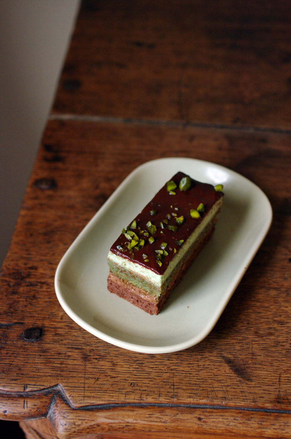 The Wandering Girl: Entremet Pistaches - Noisettes