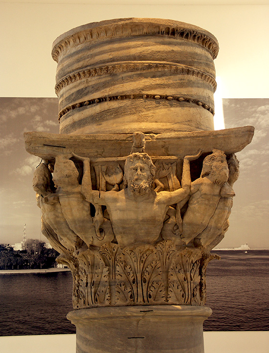 romanoimpero.com: COLONNE ROMANE DI BRINDISI
