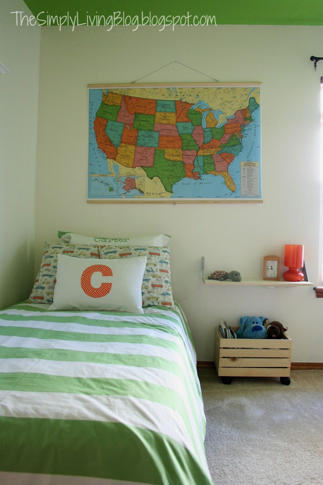 Simply Living : DIY "Pull Down" Map
