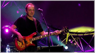 Pink Floyd Ilustrado: 2015 Rattle That Lock - David Gilmour