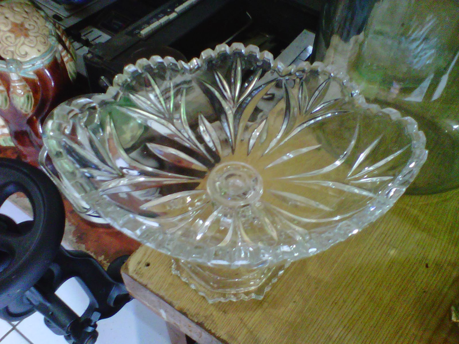 Gaya Antik Galeri : Wadah Permen Kristal Antik Soga Made In Japan ...