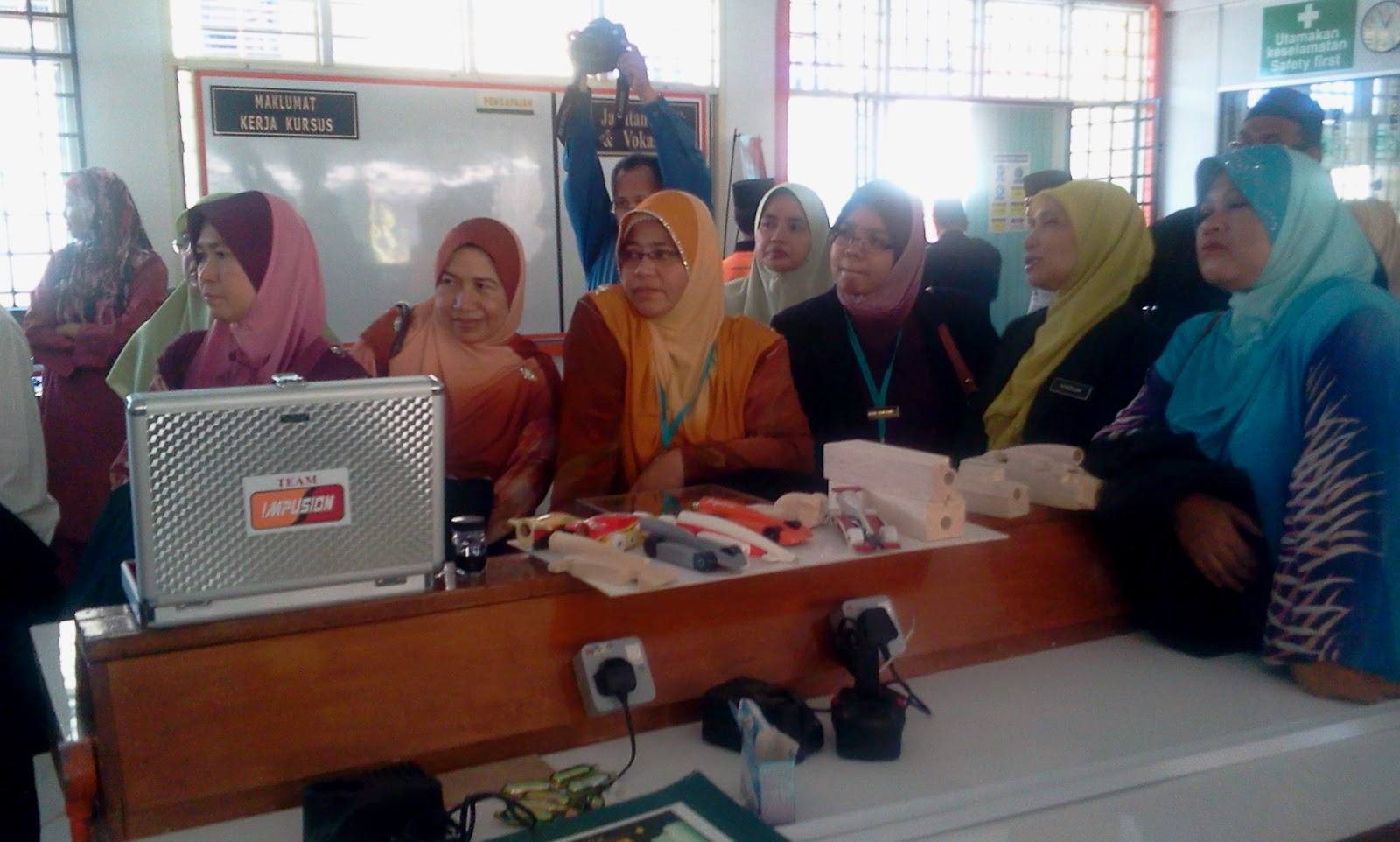 NorishMuss.com: Lawatan Penanda Aras ke SMKA Sultan Azlan Shah