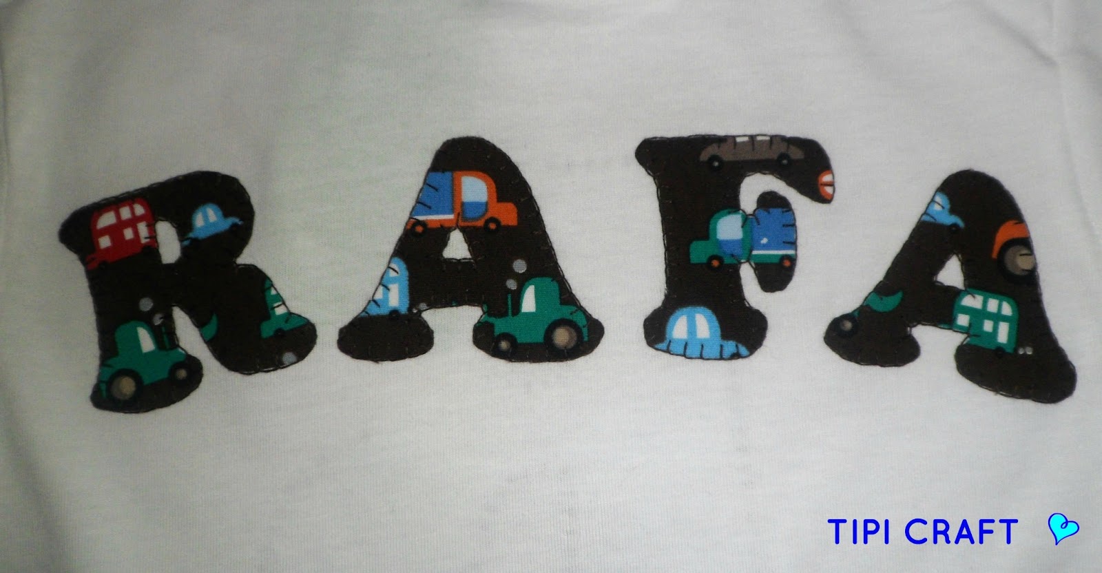 Tipi Craft: CAMISETA NOMBRE PARA RAFA