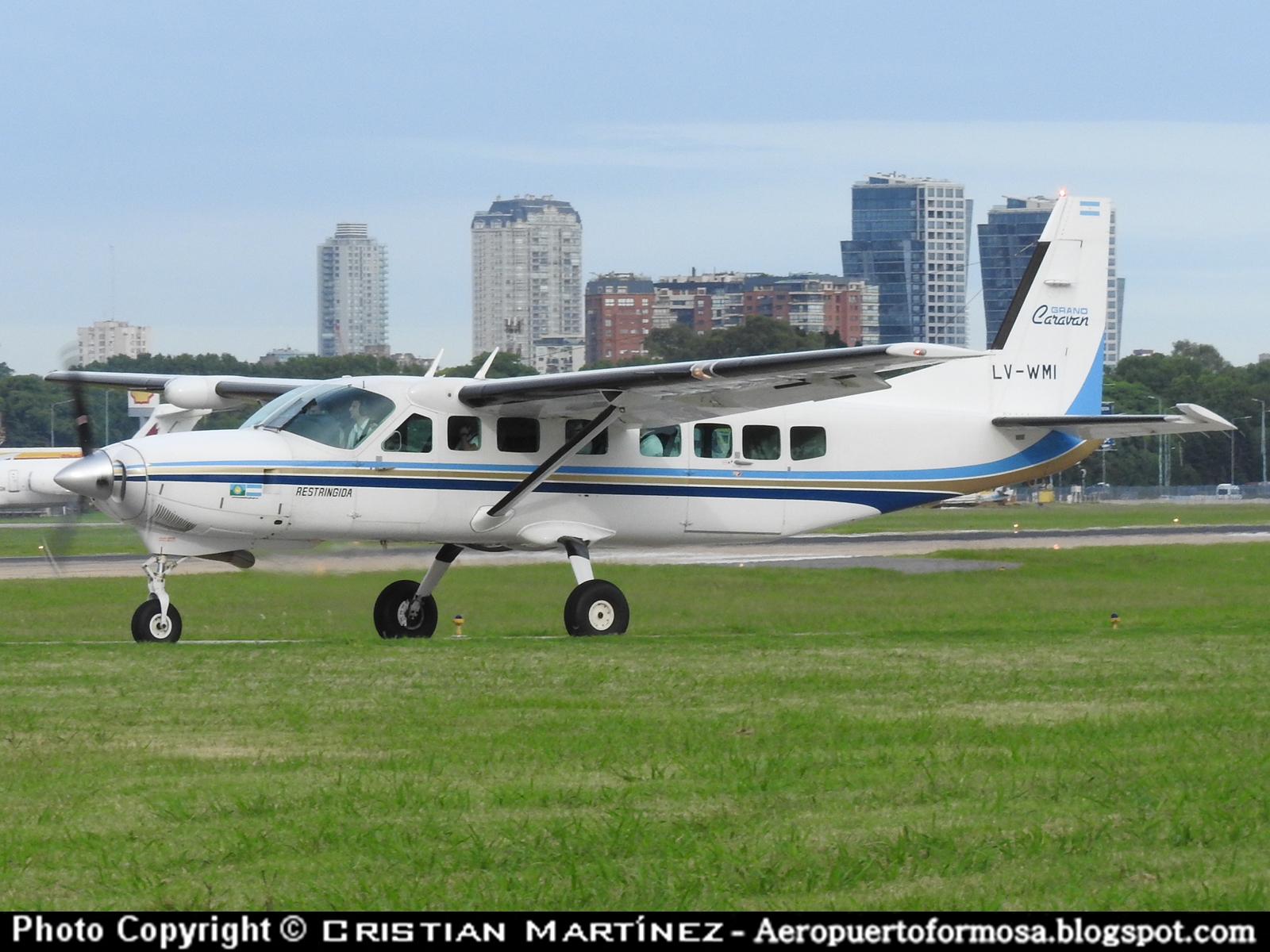 Aeropuerto Formosa - Formosa Spotters: ¿Avión o avioneta? ¿Cuál es el ...