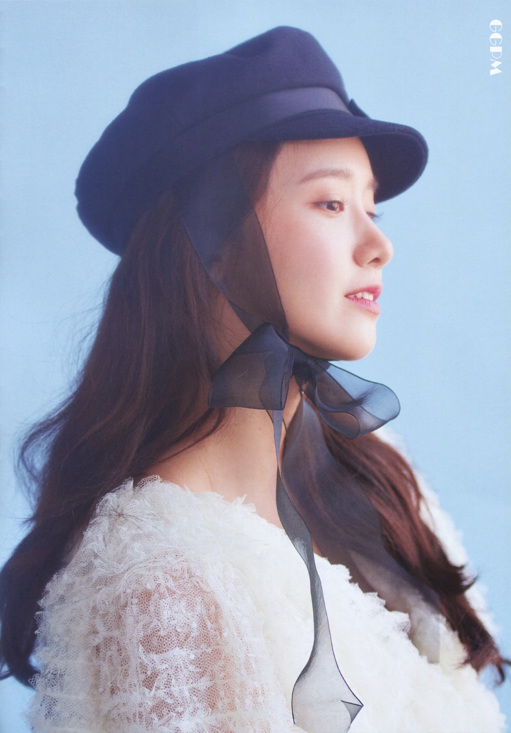 YOONA. Special Album 'A Walk to Remember' BOOKLET - SPRING, YOONA | GGPM