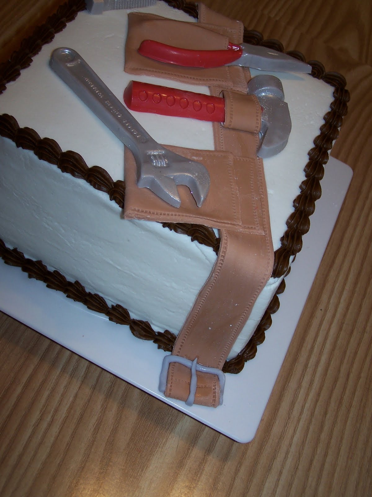 Edee's Custom Cakes: Tools Cake