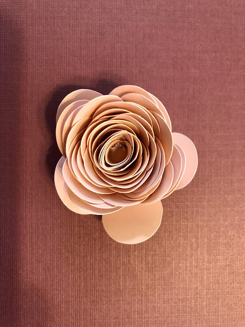Kathy's Art Project Ideas: Rolled Paper Flower Gift with Lollipop