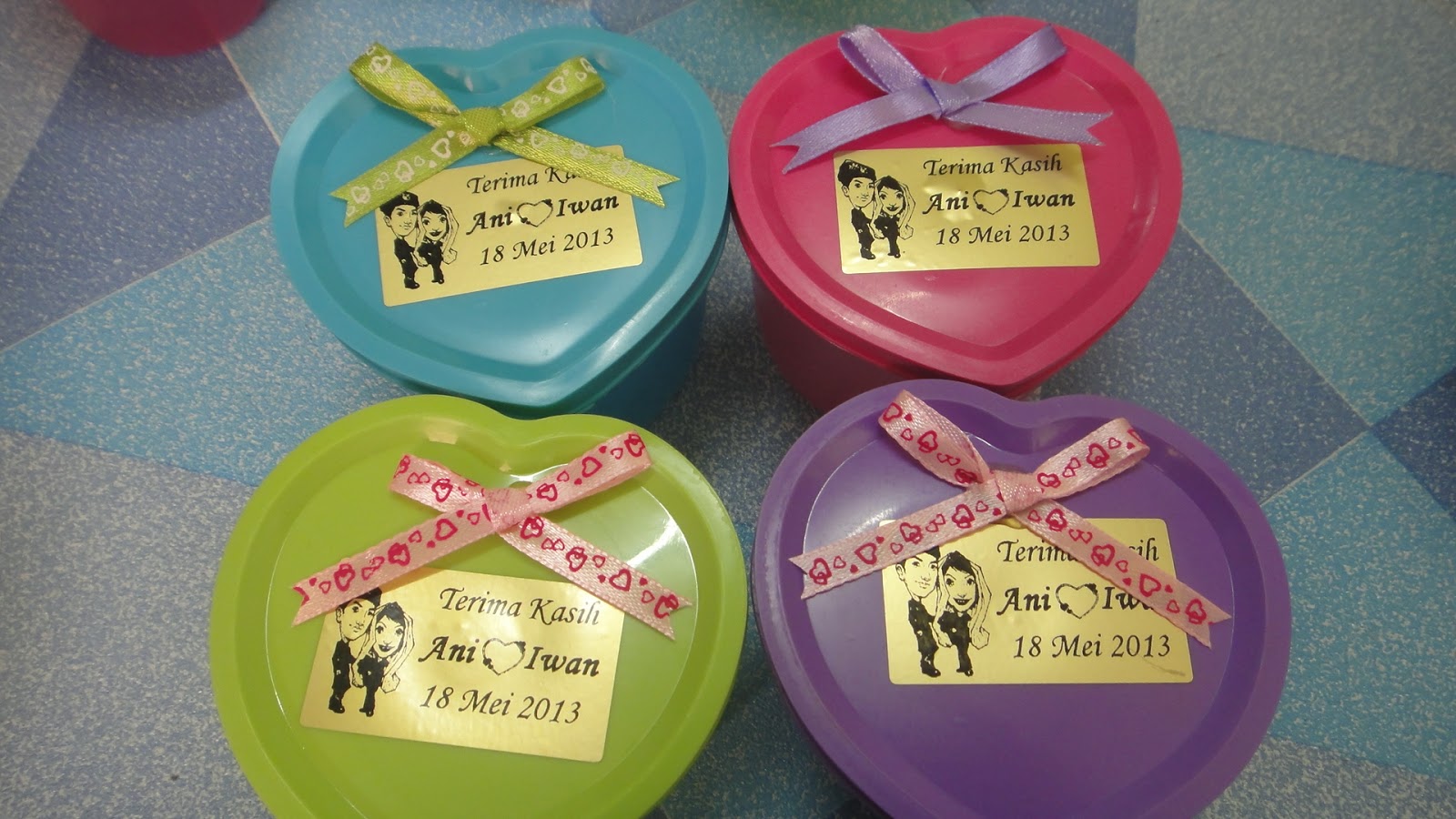 ChRoNicLeS oF mY LiFe: HeArT ShApEd CoNtAiNeR @ LoVe TuPpErWaRe PiLiHaN ...