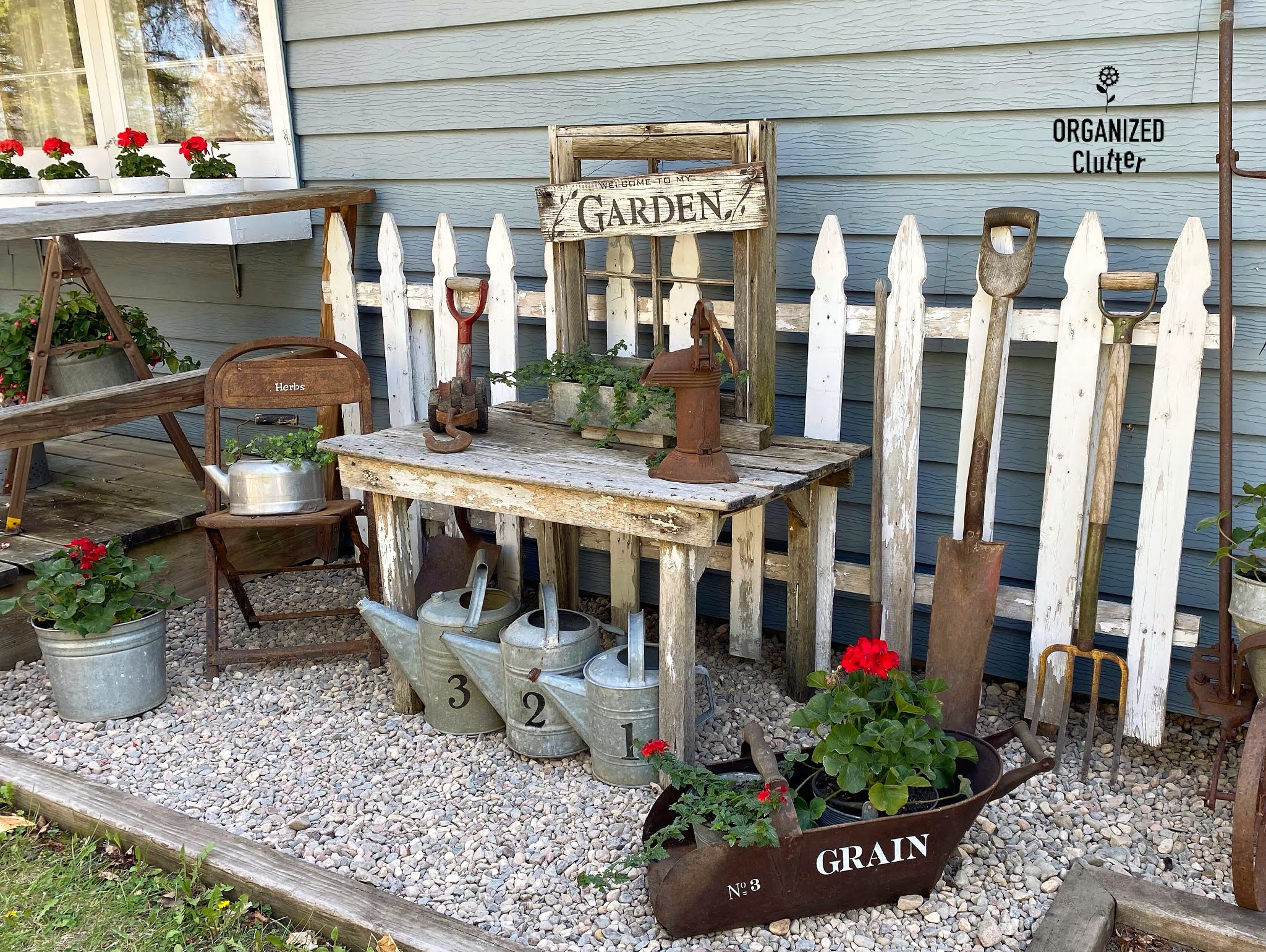 JUNK GARDENING - Organized Clutter