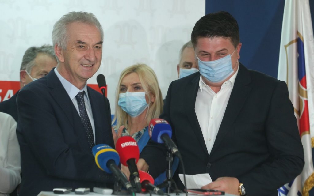Slobodan Vasković - Sa druge strane...: Višegodišnji proces propadanja ...