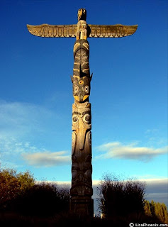 Jennifer Young - Children's Writer: Doodle A Day - Totem Poles