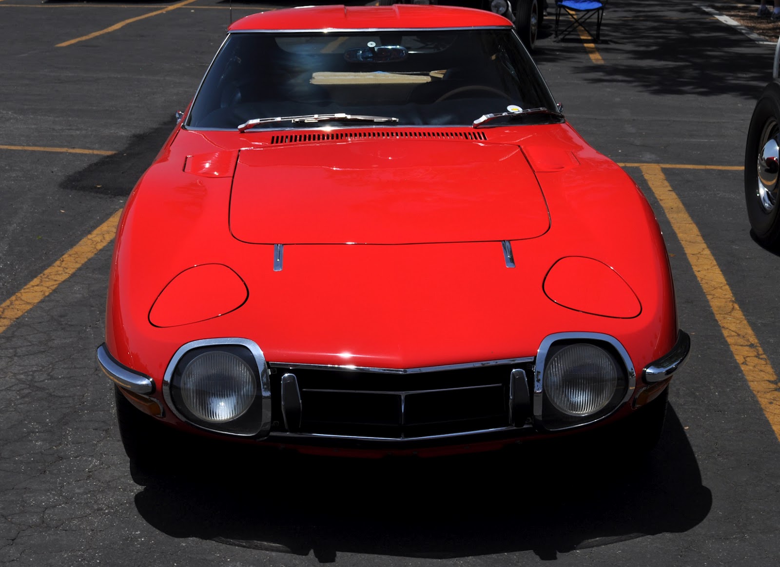 Just A Car Guy: Toyota 2000gt, looks similar to a E type Jag, or 250GTO ...