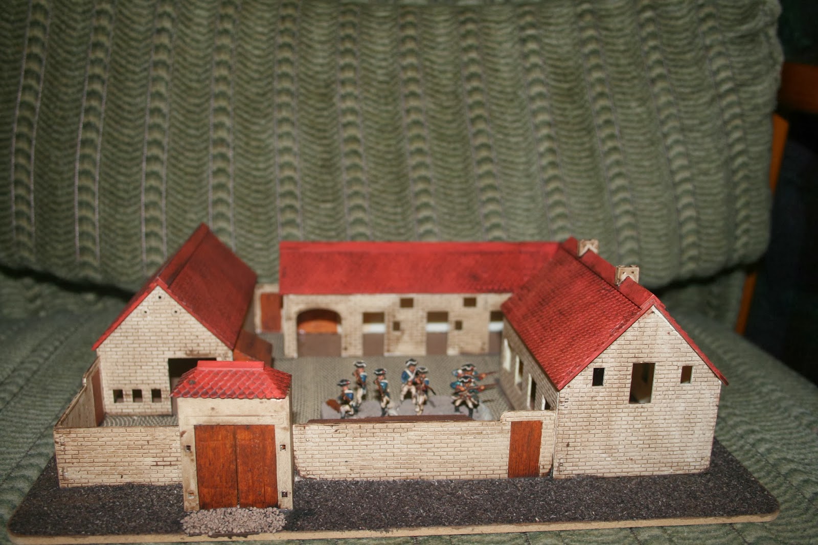 A Fist Full of Plastic: Airfix Waterloo Farm Set