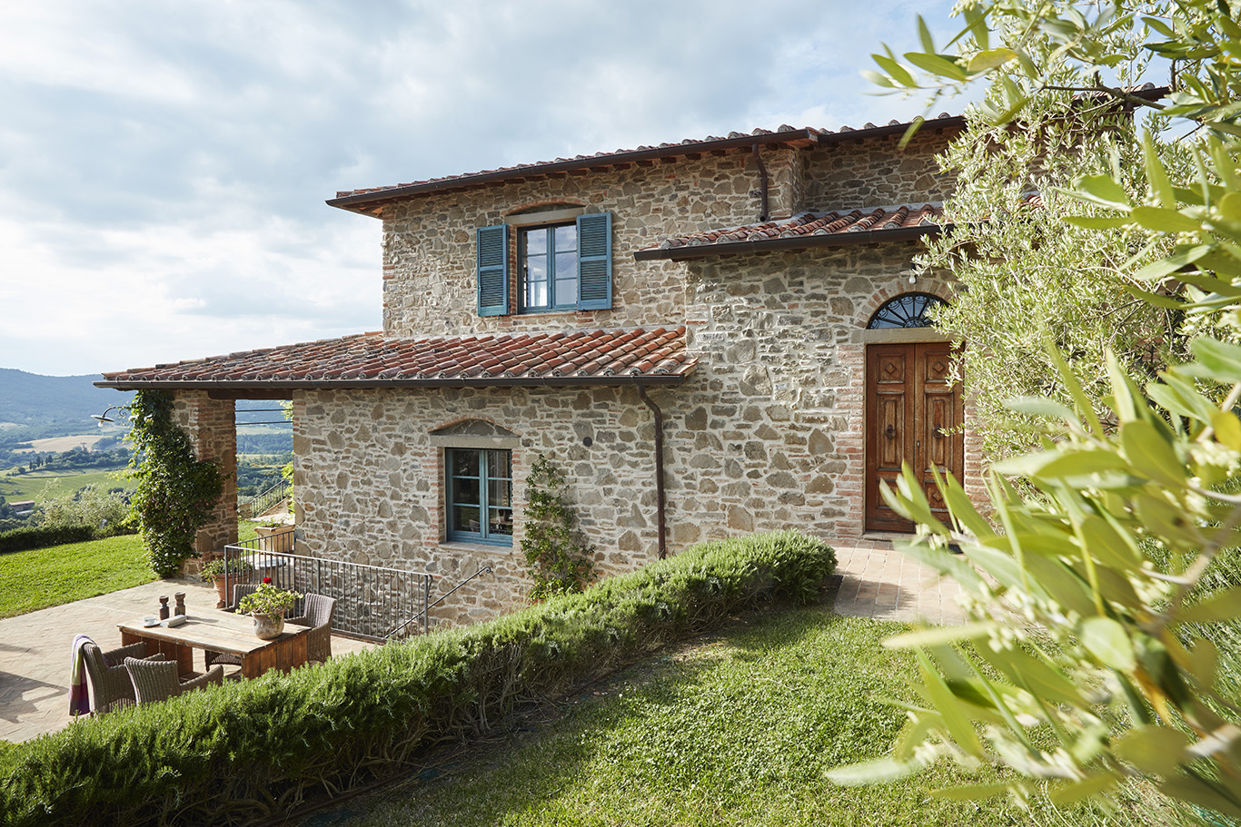Casa Collina, A traditional Italian stone villa