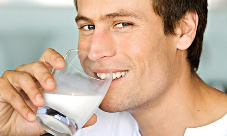 Understanding The Connection Between Acne And Milk - Phk TV